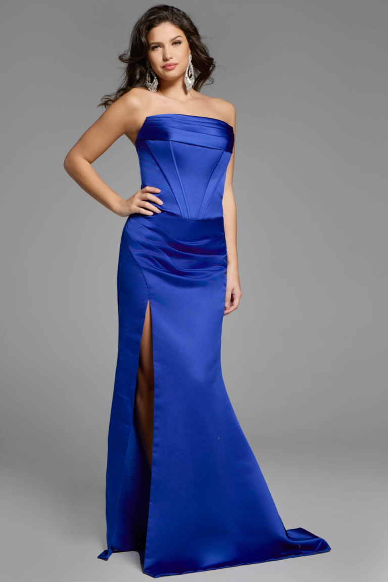 Royal Blue Prom Dresses Make A Bold Statement